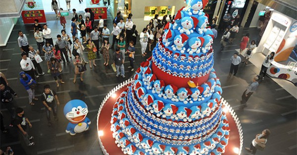 Find a Doraemon Christmas Tree at One Raffles Place Shopping Mall this ...