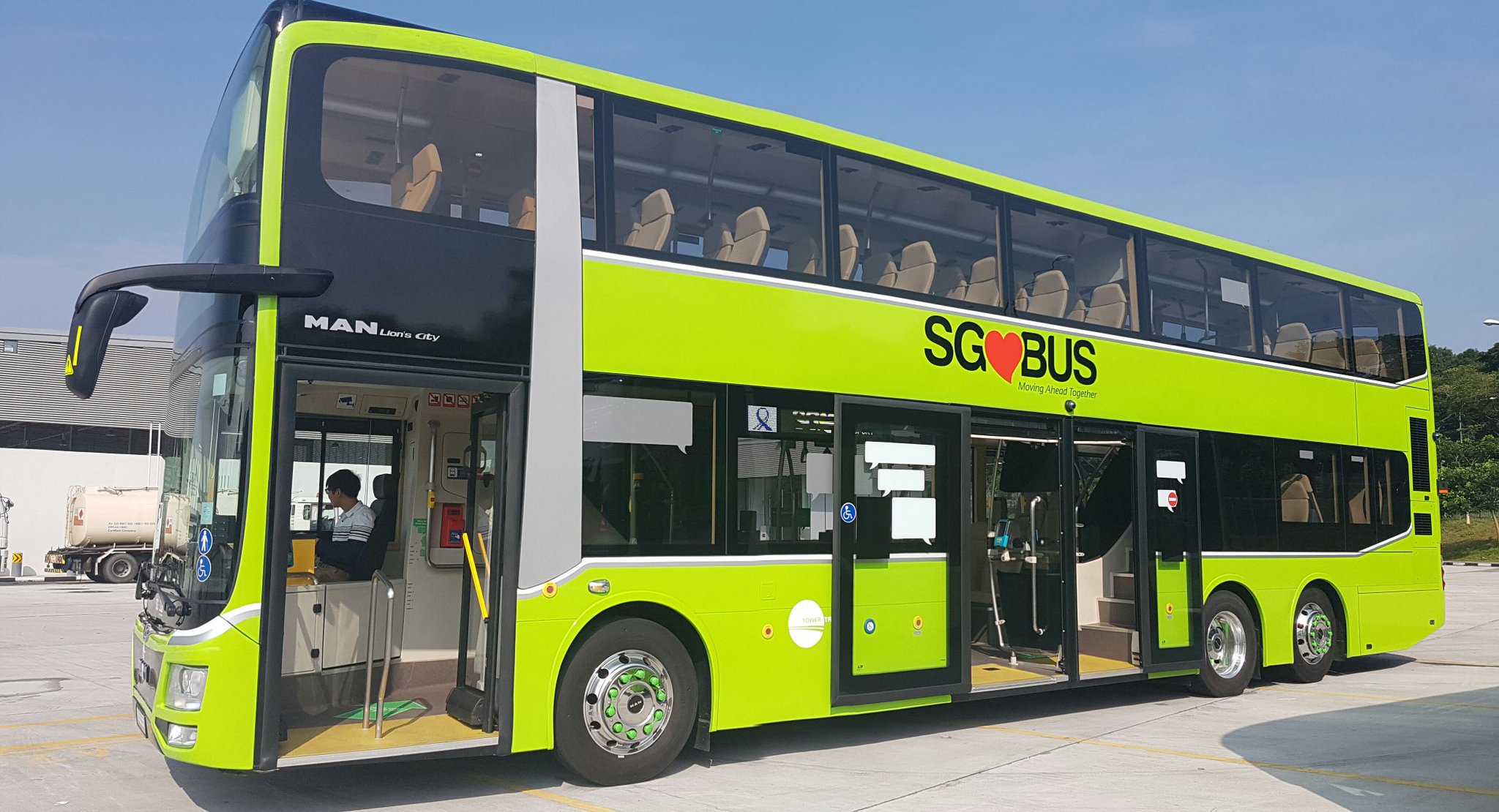 New 3-door Double Decker Bus with 2 staircases and USB ports hits the ...