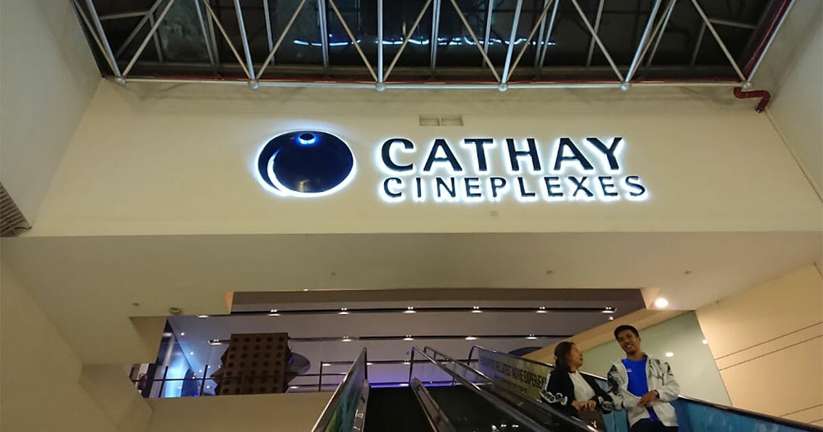 Cathay Cineplex Parkway Parade is really giving away $1 movie tickets ...