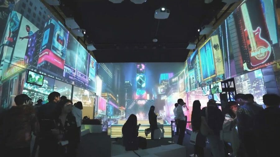 Singapore's biggest virtual-reality theme park HeadRock VR opens in ...
