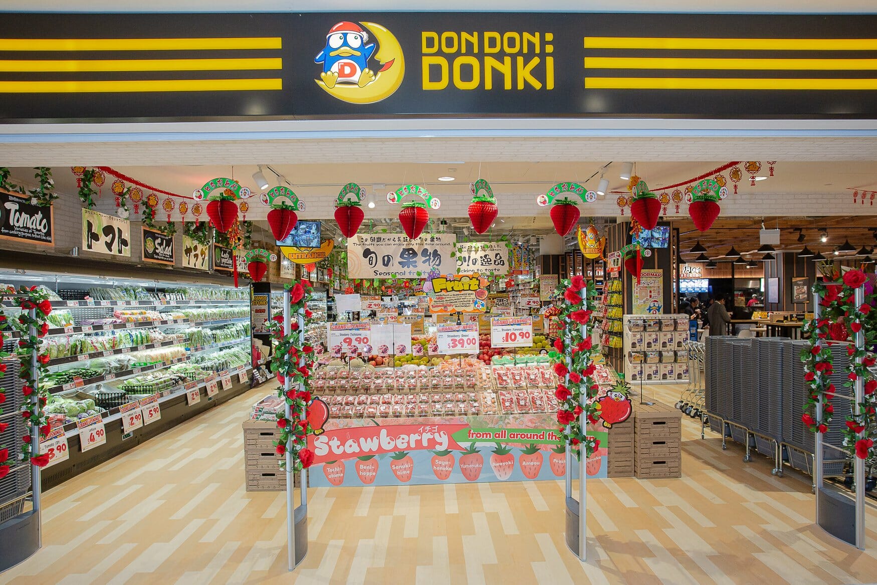 Quick look inside Don Don Donki's largest outlet in City Square Mall ...