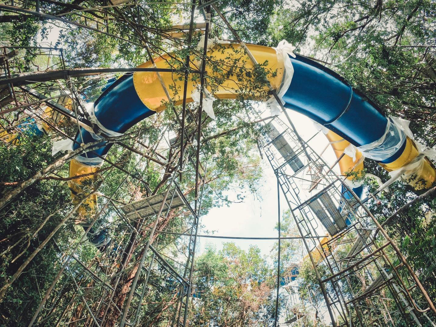 Escape Theme Park in Penang has an insane 1.1km long Water Slide that ...