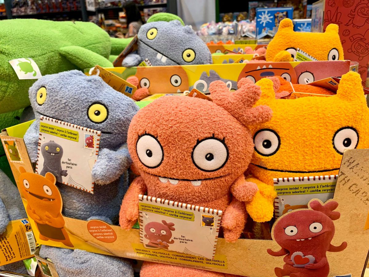 Takashimaya Xmas Mega Sale has lots of Hasbro, Sanrio, Smiggle toys ...