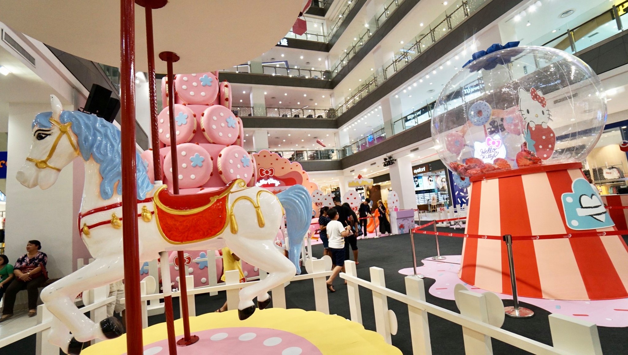 Hello Kitty Fair in JB turns Paradigm Mall atrium into a wonderland ...