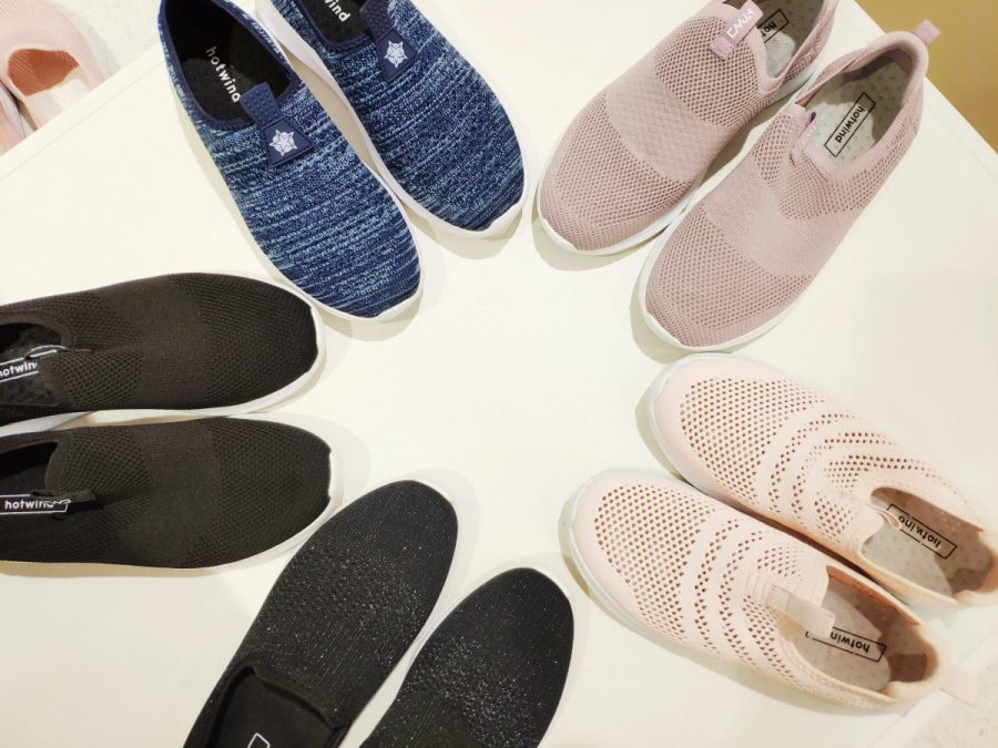 Footwear retailer Hotwind (热风) having a crazy sale with shoes storewide ...