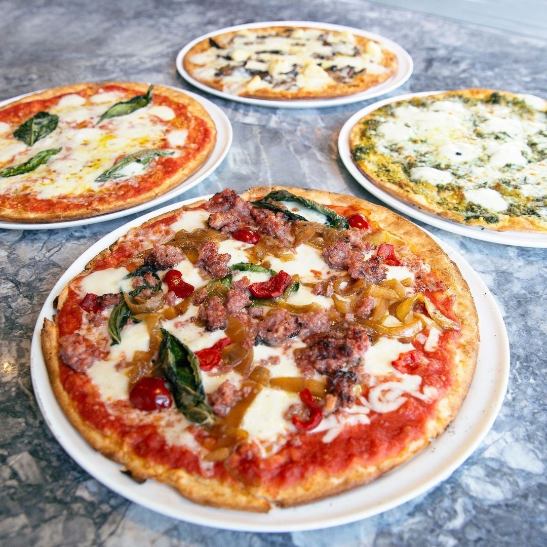 Famous L.A. Pizza Place 800 Degrees Woodfired Kitchen opens in Paya ...