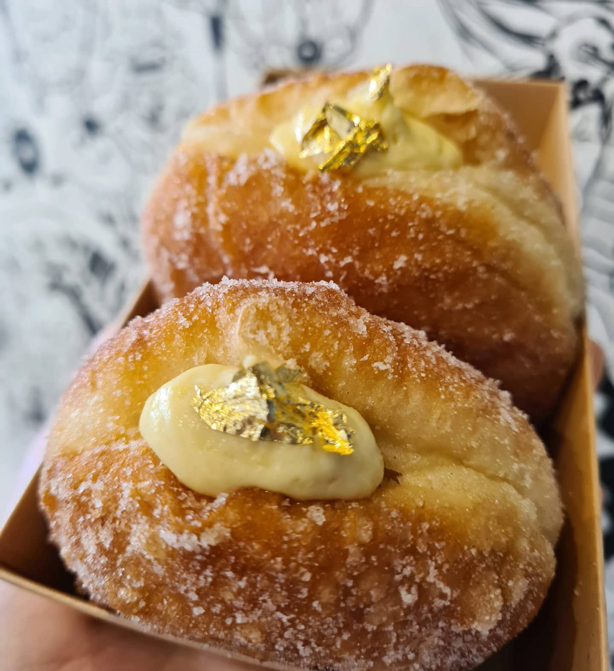 Doughnut Place in Whampoa sells Puffy Doughnuts with overflowing ...