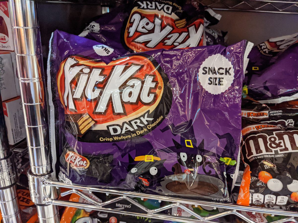 Cold Storage selling lots of Halloween-themed Candies & Snacks ...