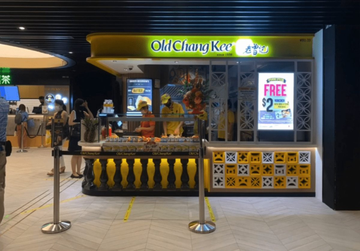 Old Chang Kee 'Steamed' Chicken Curry Puffs now available in Raffles ...