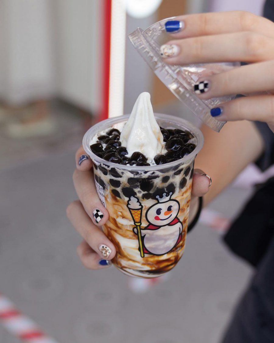 Famous Chinese soft-serve chain Mixue (蜜雪冰城) opens 1st S'pore outlet in ...