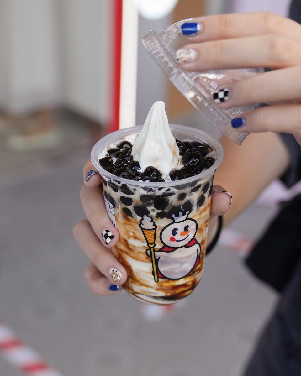 Famous Chinese soft-serve chain Mixue (蜜雪冰城) opens 1st S'pore outlet in ...