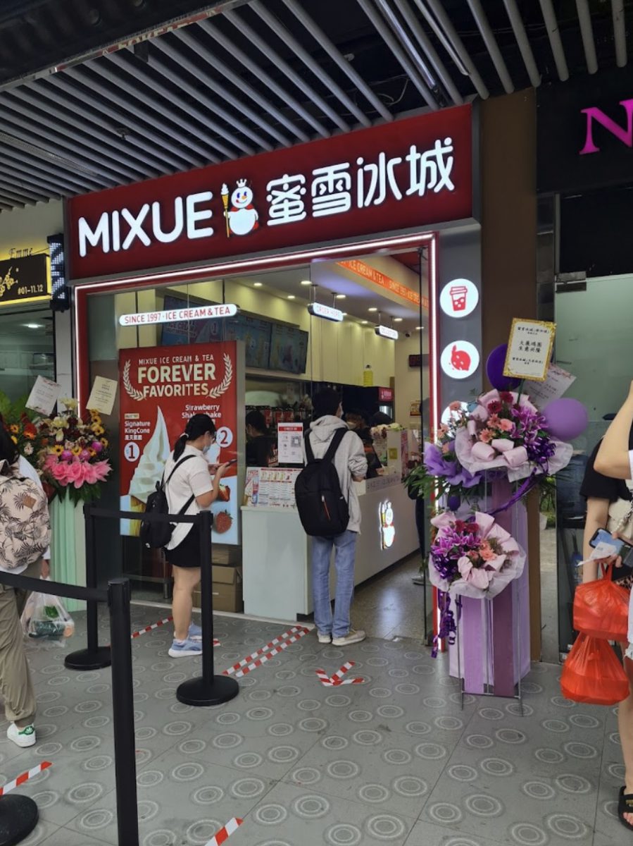 Famous Chinese soft-serve chain Mixue (蜜雪冰城) opens 1st S'pore outlet in ...