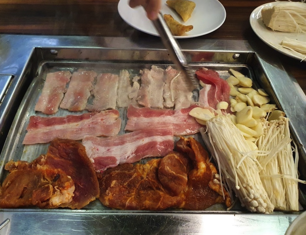 Hidden Korean BBQ Place in AMK has $18 nett per person Buffet with Free ...