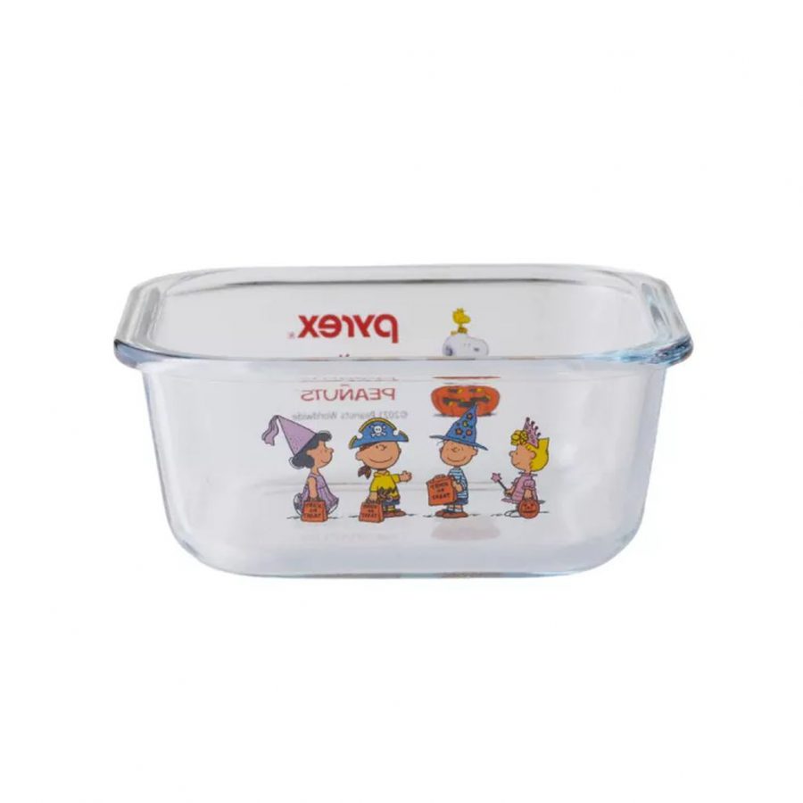 Corelle S'pore selling Halloween-themed 8pc Pyrex Snoopy Glass Storage ...