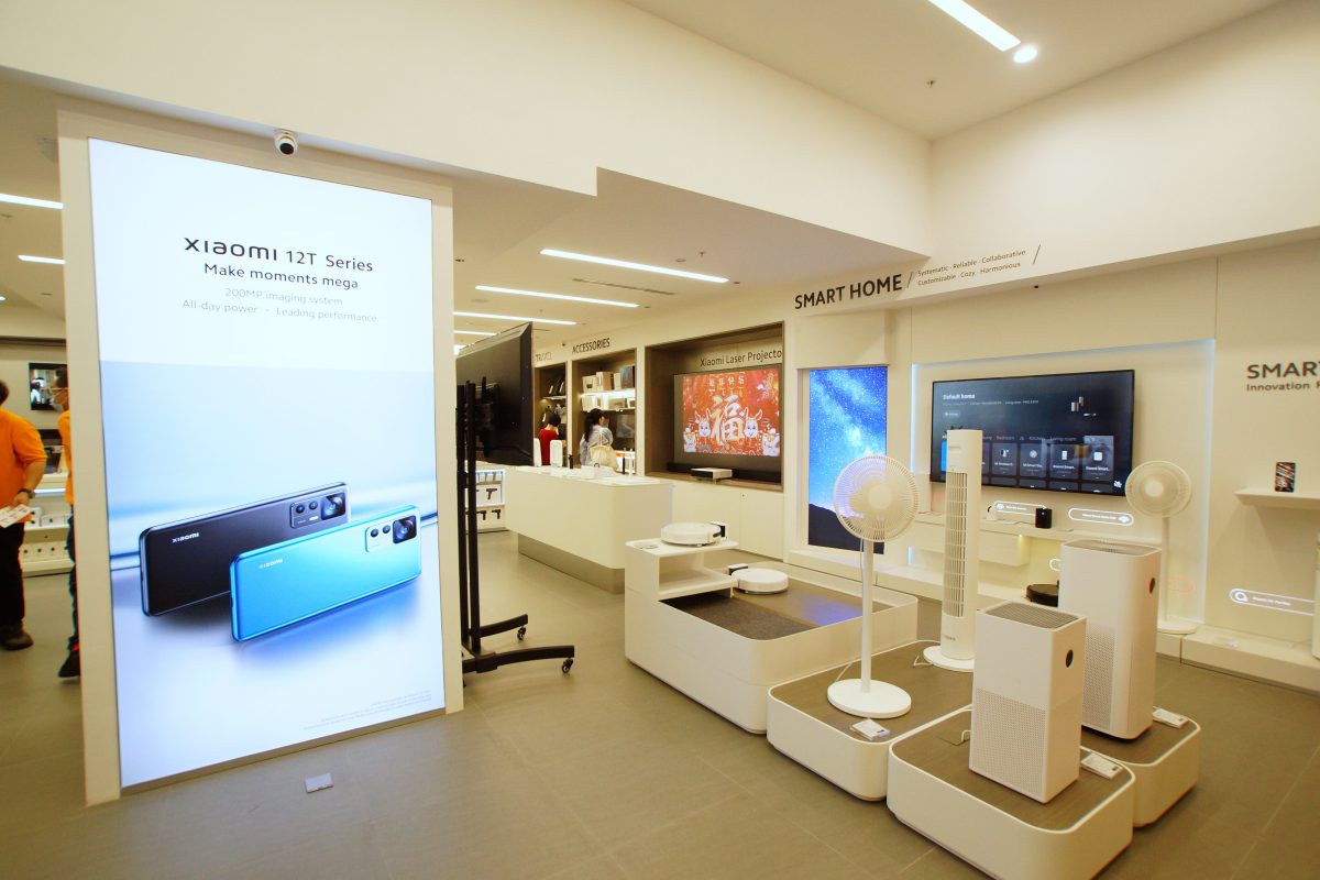 Xiaomi S'pore opens Authorised Store in Jurong Point, launches new ...