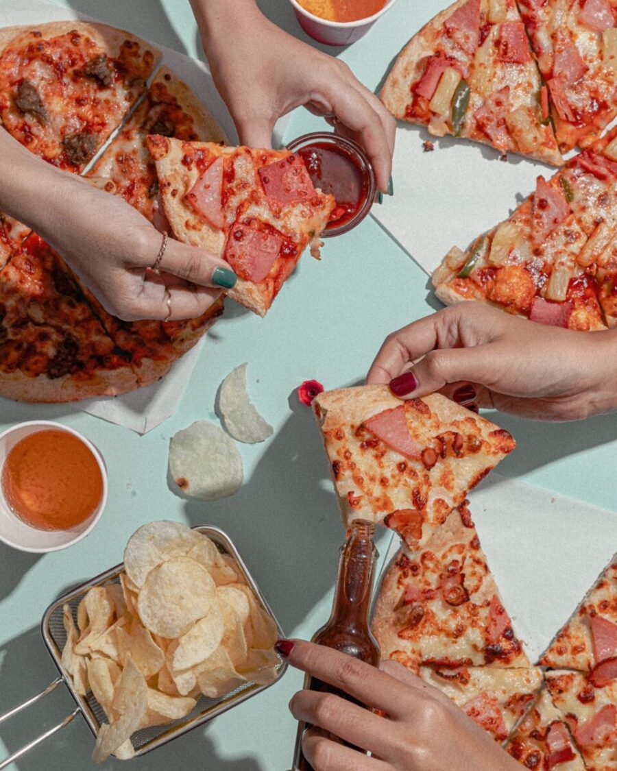 Overflow is the first-ever Live Band Cafe & Bar in Changi Airport T2 ...