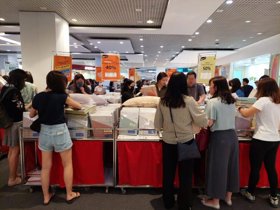 Akemi Uchi Warehouse Sale in Suntec has Buy 1 FREE 3 and up to 70% OFF lots of Bed & Bath Items ...