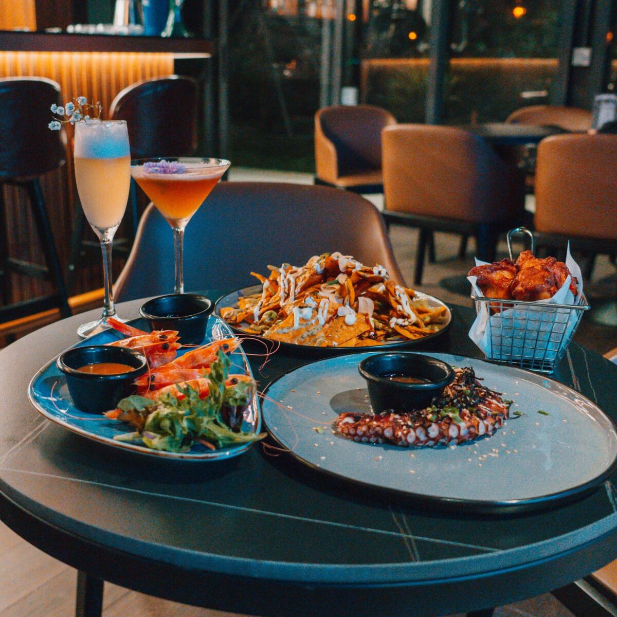 Overflow is the first-ever Live Band Cafe & Bar in Changi Airport T2 ...