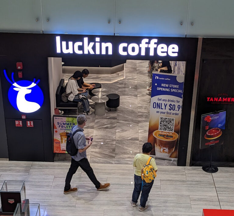Luckin Coffee latest outlet opens in Marina Square, offers $0.99 ...