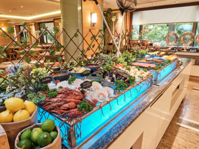 OCBC Cards has 1-FOR-1 Buffet Promotion at 6 hotels including Carlton ...