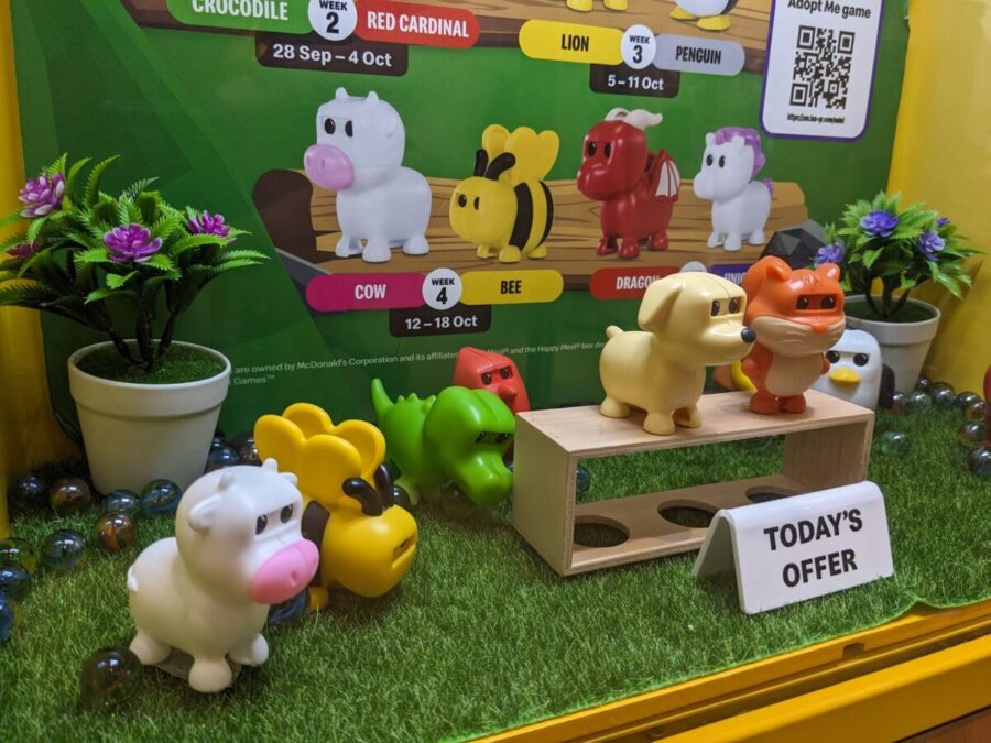 McDonald's S'pore latest Happy Meal lets you adopt a Roblox Pet Toy ...