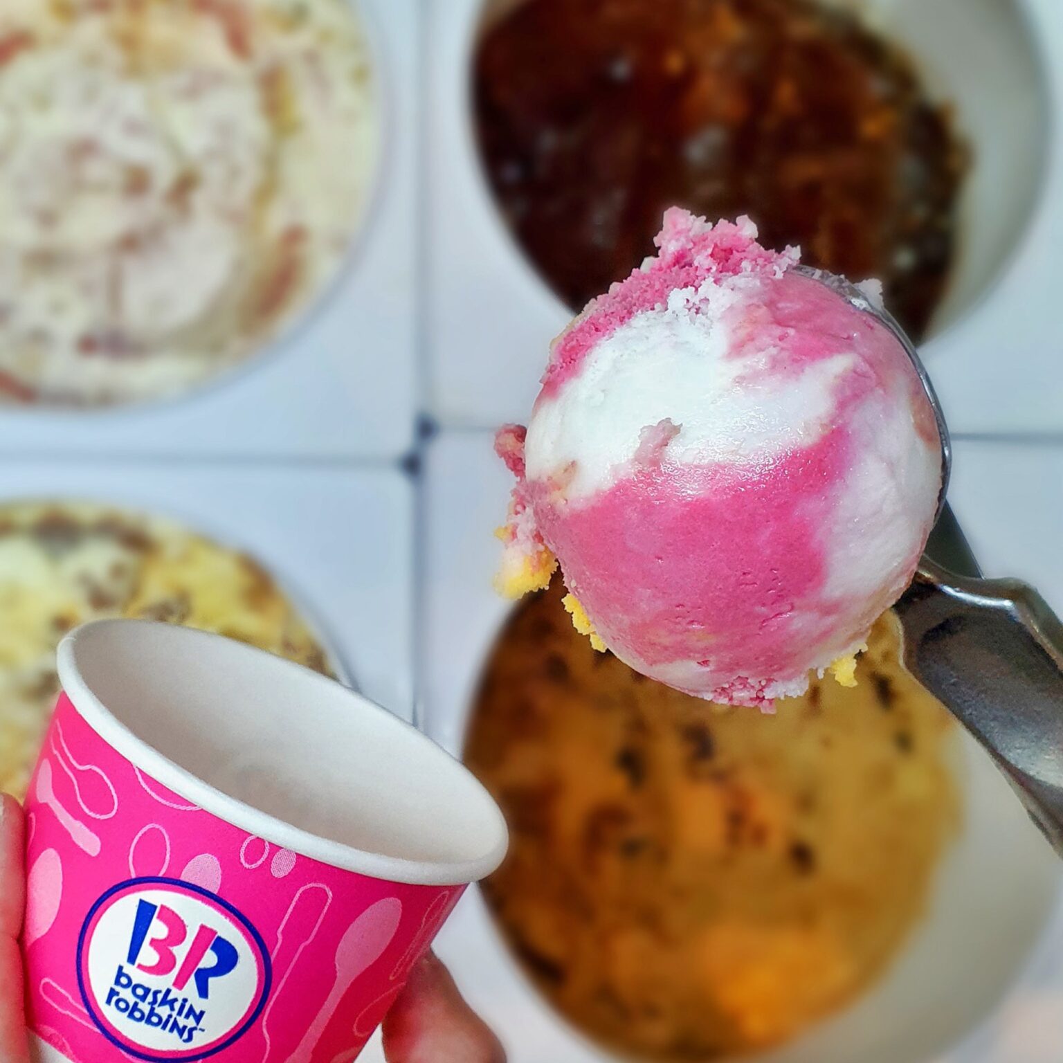 Baskin-Robbins is offering 1-FOR-1 Ice Cream Scoops & Pints till Mar 30 ...