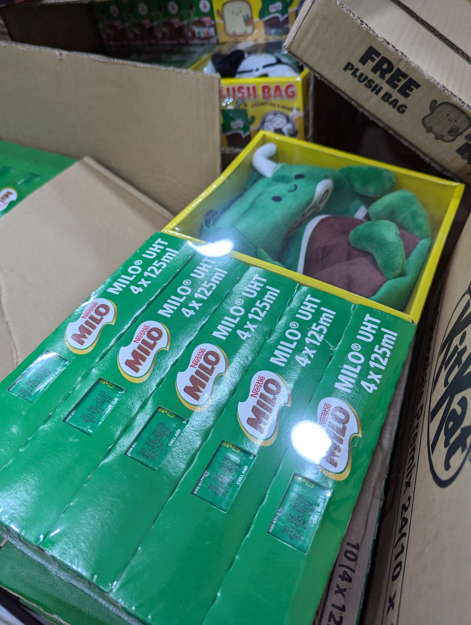 MILO S'pore roll outs Plush Bag Giveaway with UHT Packet Drink Bundle ...