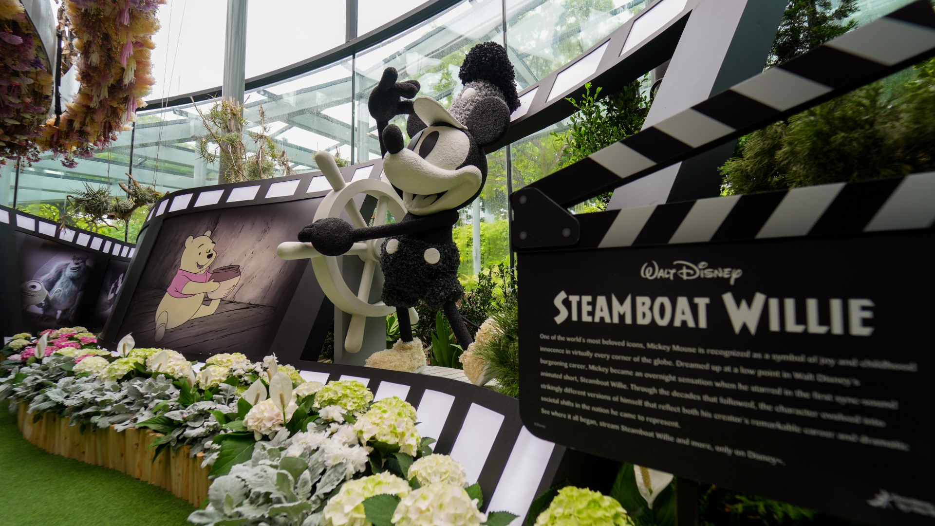 Disney Garden of Wonder brings Themed Topiaries & Sculptures to Gardens ...