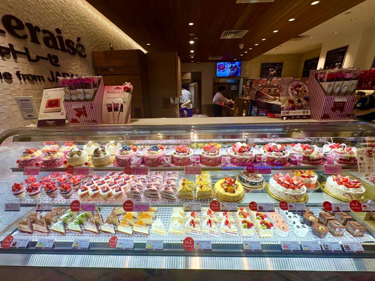 Châteraisé Compass One Launches Weekday Dessert Buffet at S$25 for ...